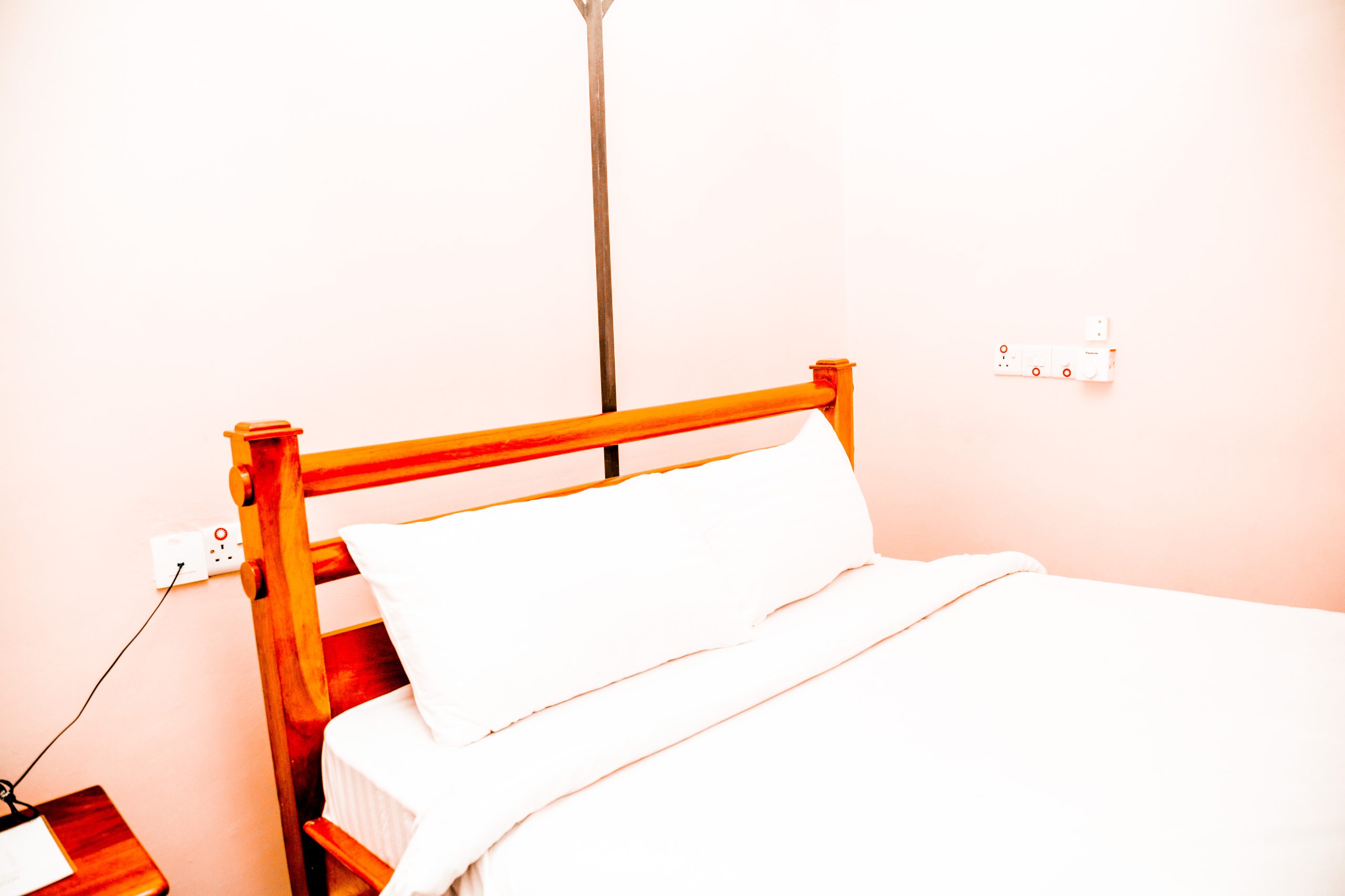 Single Room with Bathroom - Randa Cottages Moshi